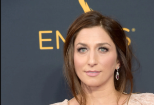 8 Things You Didn't Know About Chelsea Peretti - Super Stars Bio