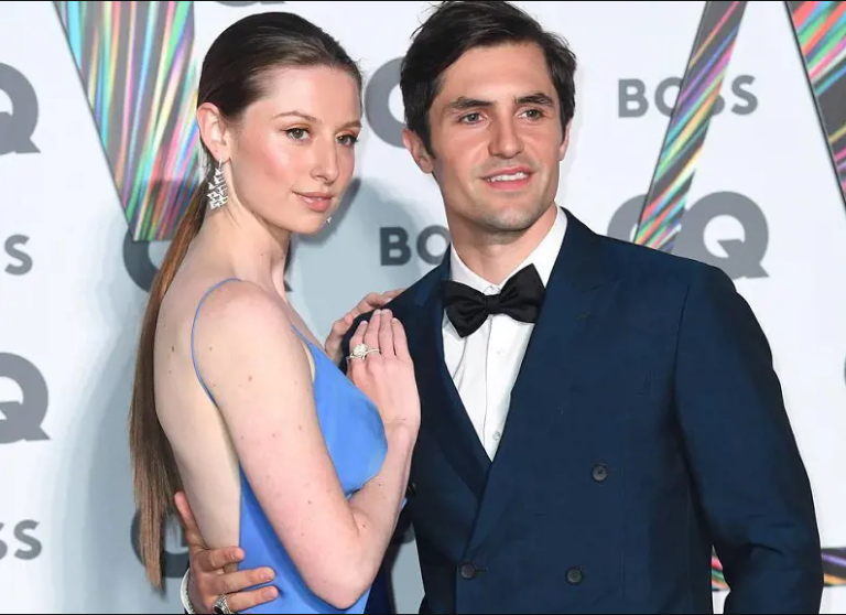 8 Things You Didn't Know About Phil Dunster - Super Stars Bio