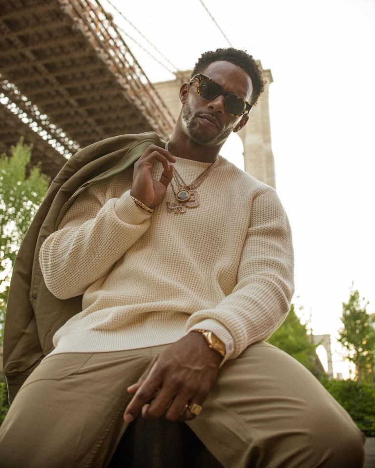 Victor Cruz - Biography, Height & Life Story | Super Stars Bio