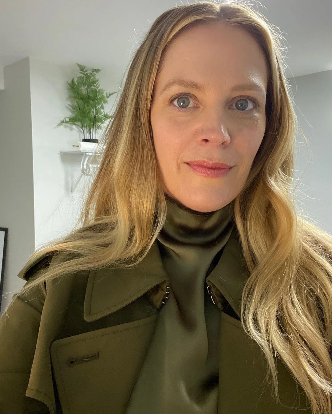 Elizabeth Stanley - Biography, Height & Life Story | Super Stars Bio