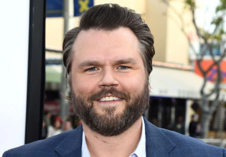 8 Things You Didn't Know About Tyler Labine - Super Stars Bio