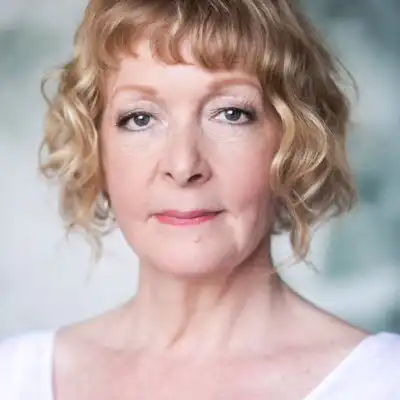 Charlie Hardwick - Biography, Height & Life Story | Super Stars Bio