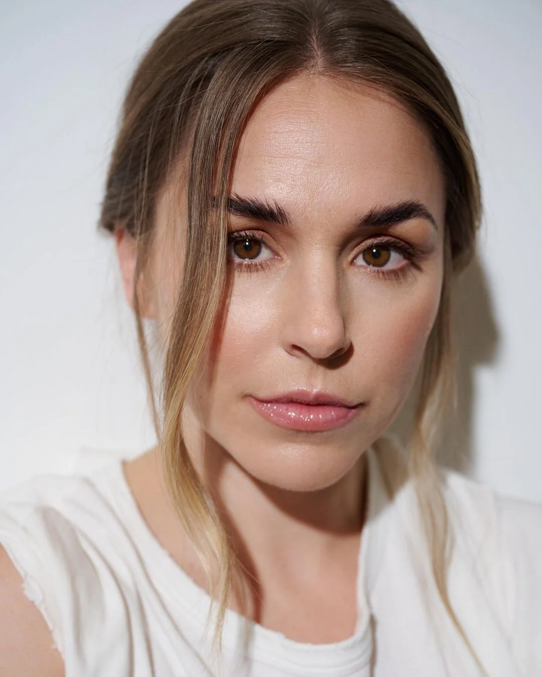 Elise Gatien - Biography, Height & Life Story | Super Stars Bio