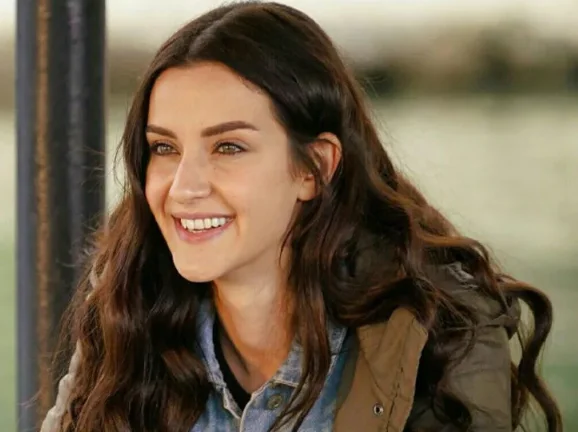 İrem Helvacıoğlu - Biography, Height & Life Story | Super Stars Bio