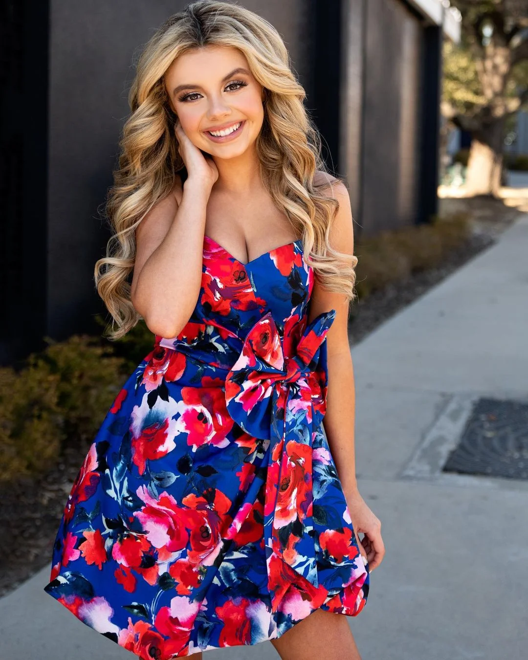 Mallory James Mahoney - Biography, Height & Life Story | Super Stars Bio