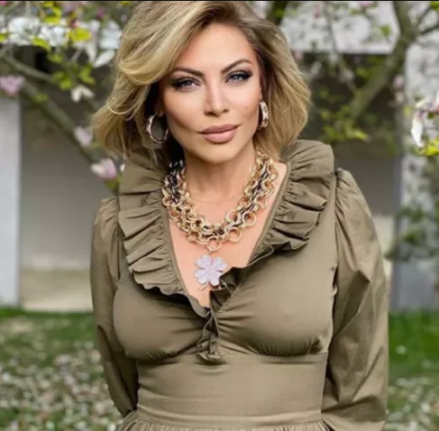 Seray Sever - Biography, Height & Life Story | Super Stars Bio