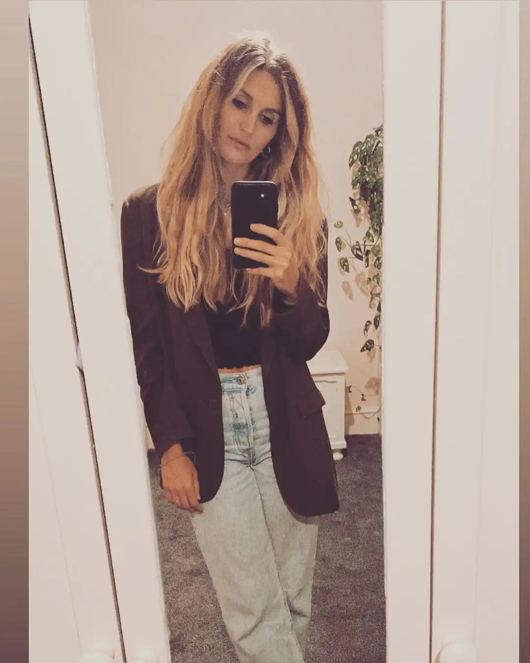 Sophie Powles - Biography, Height & Life Story | Super Stars Bio