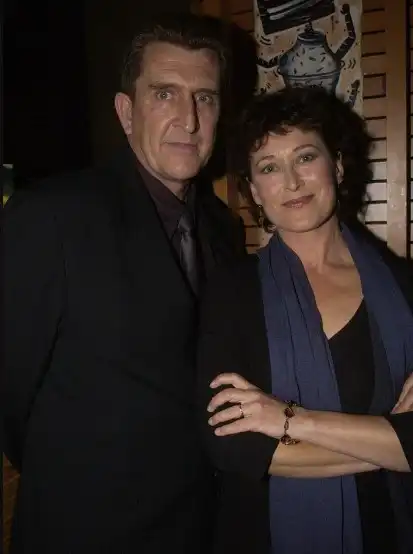 Linda Cropper - Biography, Height & Life Story | Super Stars Bio