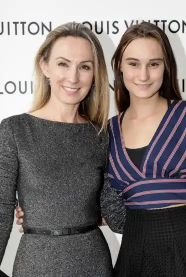 Lisa McCune - Biography, Height & Life Story | Super Stars Bio