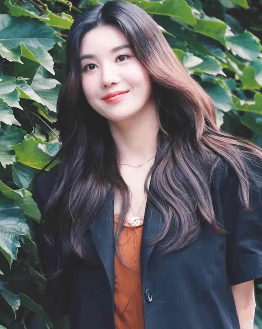 Kwon Eun-bi - Biography, Height & Life Story | Super Stars Bio