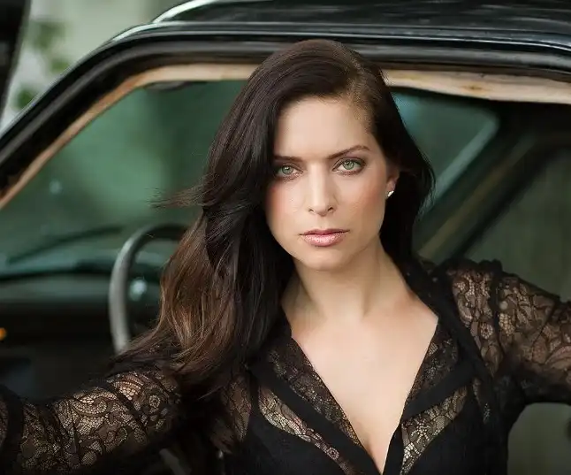 Sherri Eakin - Biography, Height & Life Story | Super Stars Bio