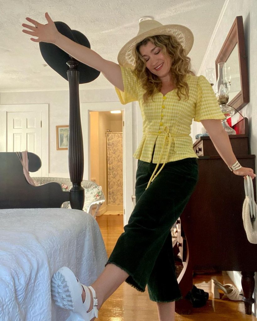 Sarah Stiles - Biography, Height & Life Story | Super Stars Bio