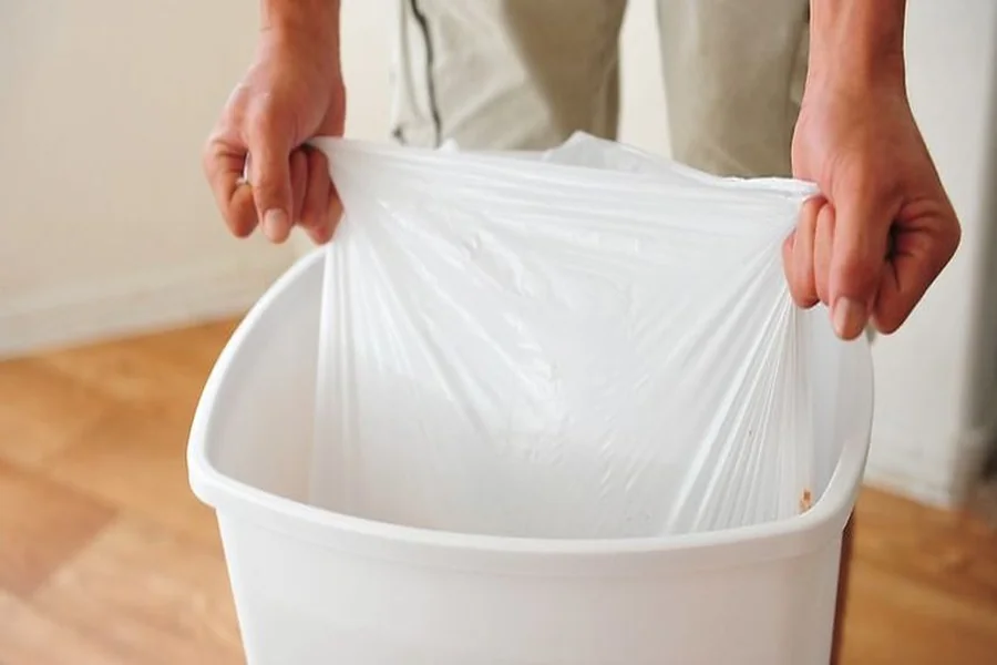 How to Maintain Cleanliness in Your Home with the Right Dustbin